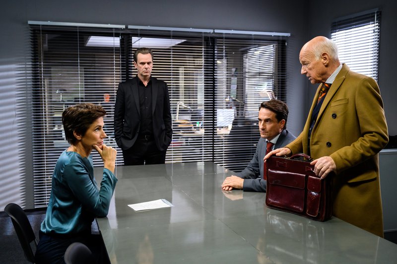 Professor T. S04E02: Mütter – fernsehserien.de