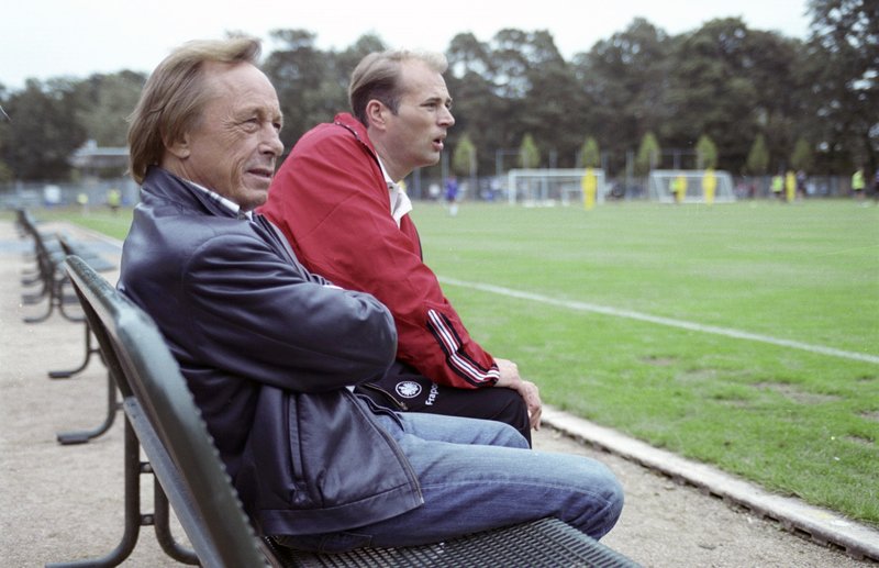 Ein Fall für zwei 235: Doppelpass – fernsehserien.de