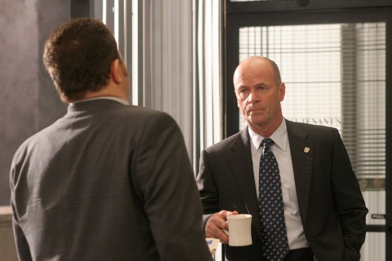 Cold Case – Kein Opfer ist je vergessen S02E19: Schwarz und Weiß ...