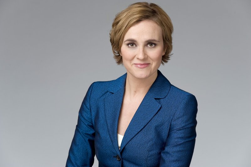 Caren Miosga interviewt … Staffel 1 Episodenguide – fernsehserien.de