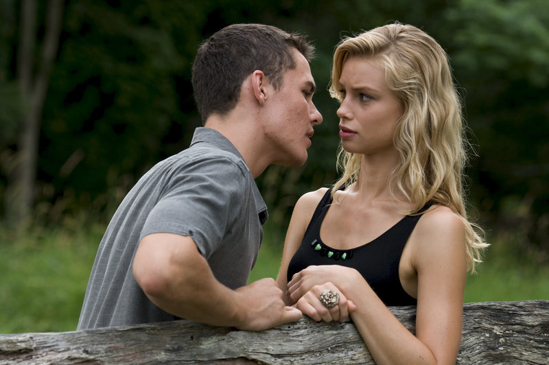 Alien Surfgirls S01E10: Meine Freunde, deine Freunde (Circle Of Friends ...