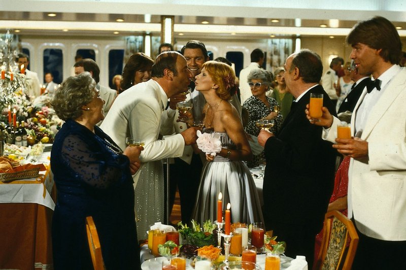 Das Traumschiff 1: Liebe und Karottensaft / Einer gewinnt immer / Ein ...