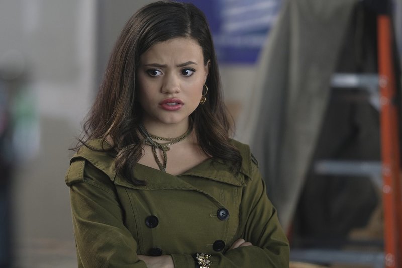 Charmed (2018) S01E04: Bekämpfe deine Dämonen (Exorcise Your Demons ...