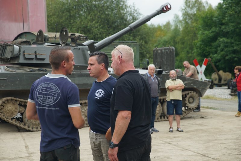 Roter Stahl – Der Panzer-Clan Staffel 1 Episodenguide – fernsehserien.de