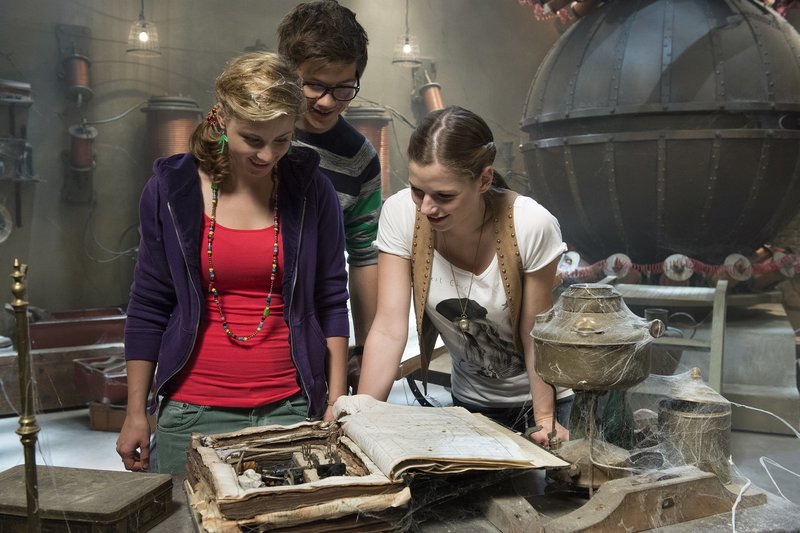 Hotel 13 Staffel 1 Episodenguide – fernsehserien.de