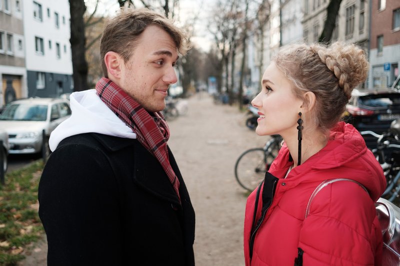 Unter uns (UU) 5818: Kuss-Foto – fernsehserien.de