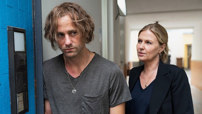 Die Chefin S10E04: Fremder Sohn – fernsehserien.de