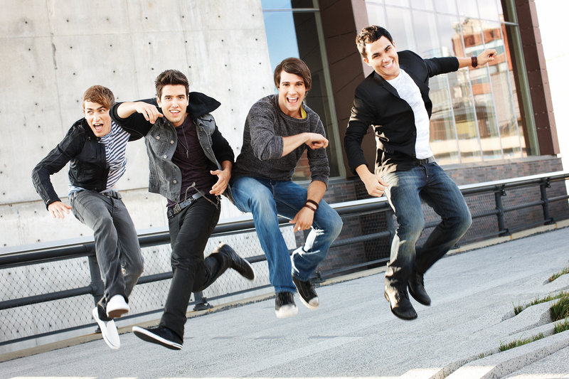 Big Time Rush S03E10: Big Time – Campen (Big Time Camping ...