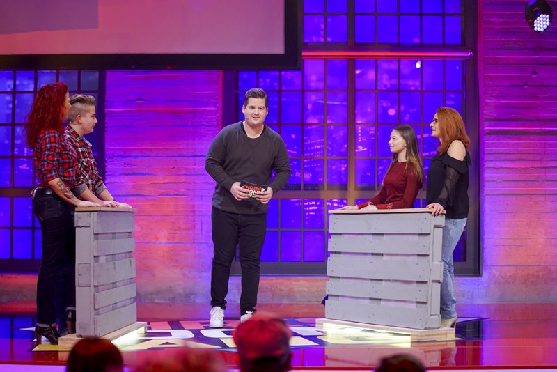 Chris! Boom! Bang! bisher 2 Folgen Episodenguide – fernsehserien.de