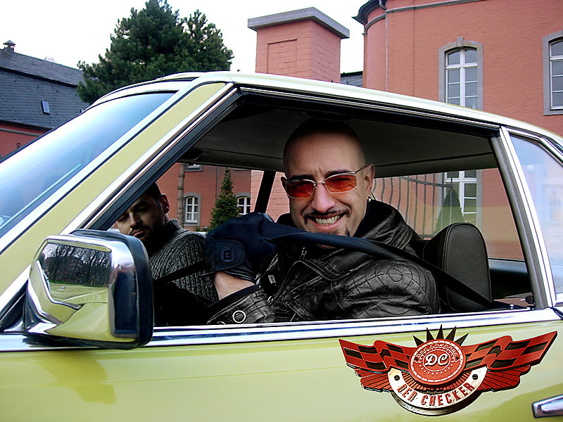 Der Checker S06E07: Zwei Türen zum Glück – fernsehserien.de