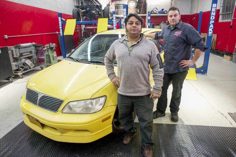 Leepu & Pitbull – Die Autoschrauber S01E02: Der 72er Ford Ranchero ...