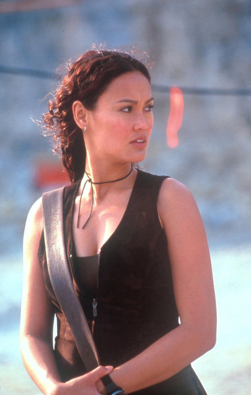 Relic Hunter S02e19 Die Maske Des Henkers The Executioners Mask Fernsehseriende