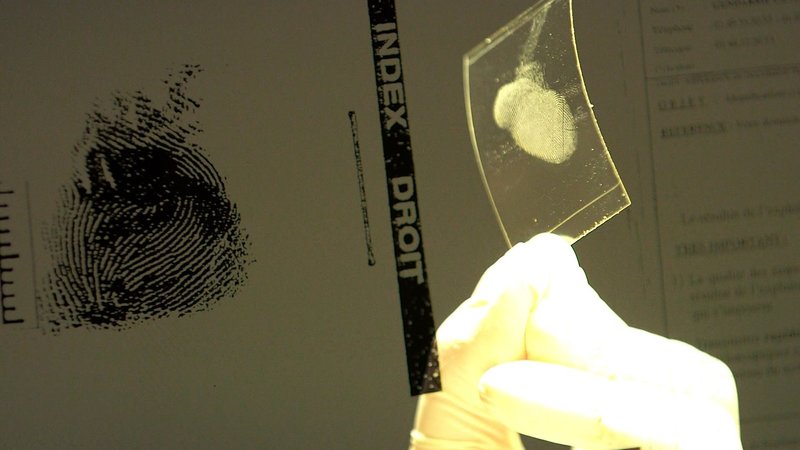 Täterjagd S02E04: Der Fall Jennifer Charron (Deux accusés pour un ...