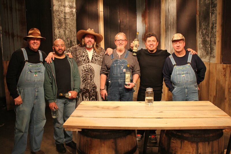 Moonshiners: Master Distiller S01E03: Meister des Mezcal (Moonshine Of ...