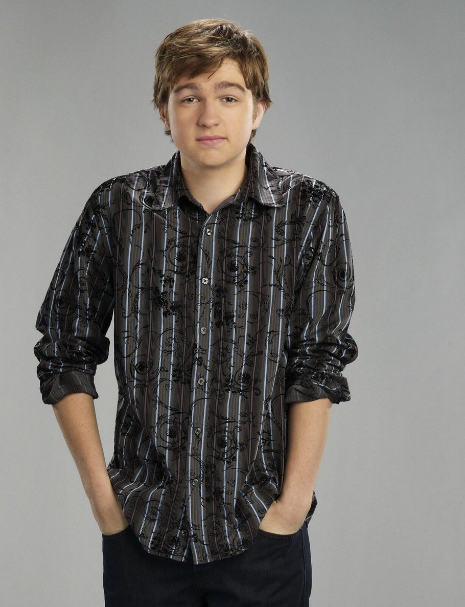 Two and a Half Men (TAAHM) S05E19: Die Mutterfigur (Waiting For The ...