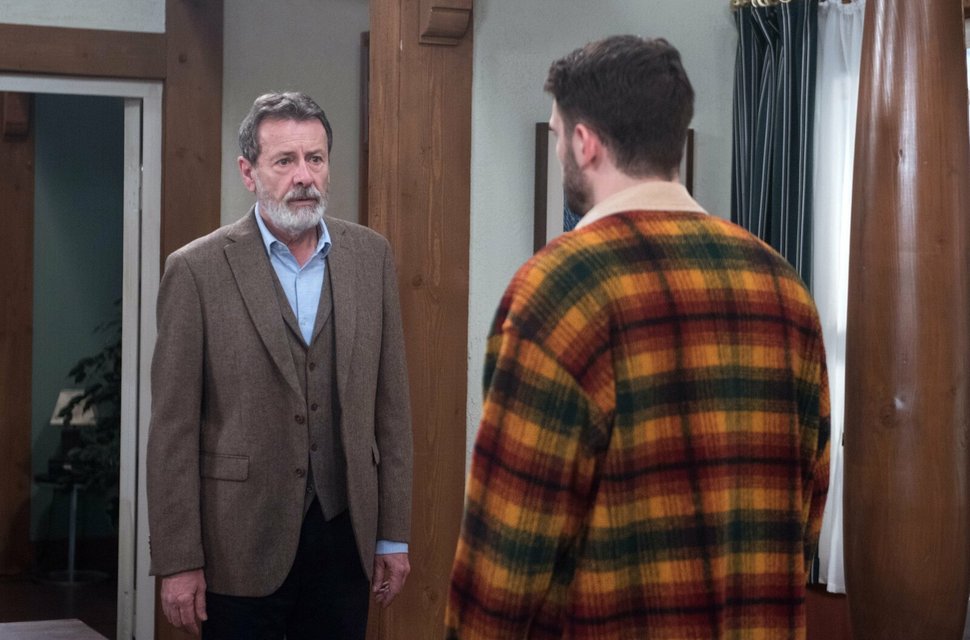 Rote Rosen (RR) 3282: Privates Glück oder die Firma – fernsehserien.de