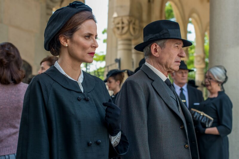 Velvet S01E03: Der neue Geschäftsführer – fernsehserien.de