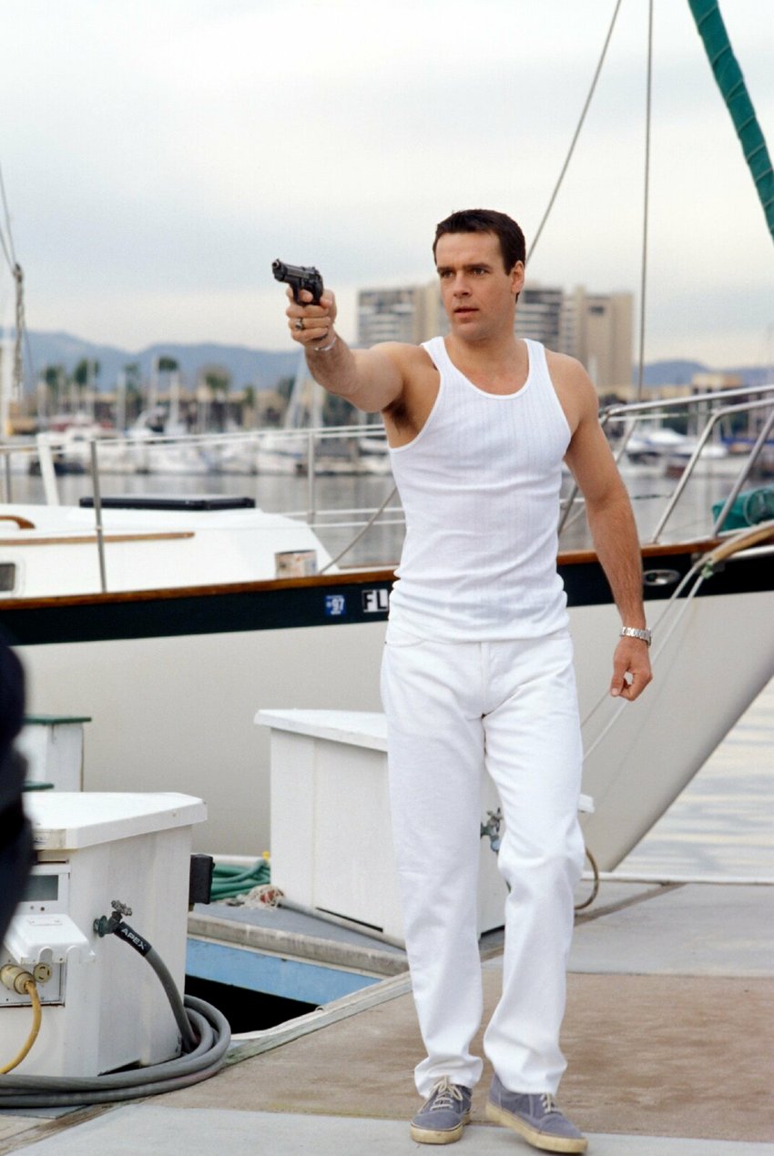 J.A.G. – Im Auftrag der Ehre S03E15: Alte Helden sterben nie (Yesterday ...