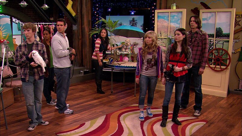 iCarly (2007) S03E07: Freddie zieht aus (IMove Out) – fernsehserien.de