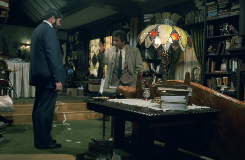Columbo S06E03: Todessymphonie (Bye-Bye Sky-High I.Q. Murder Case ...