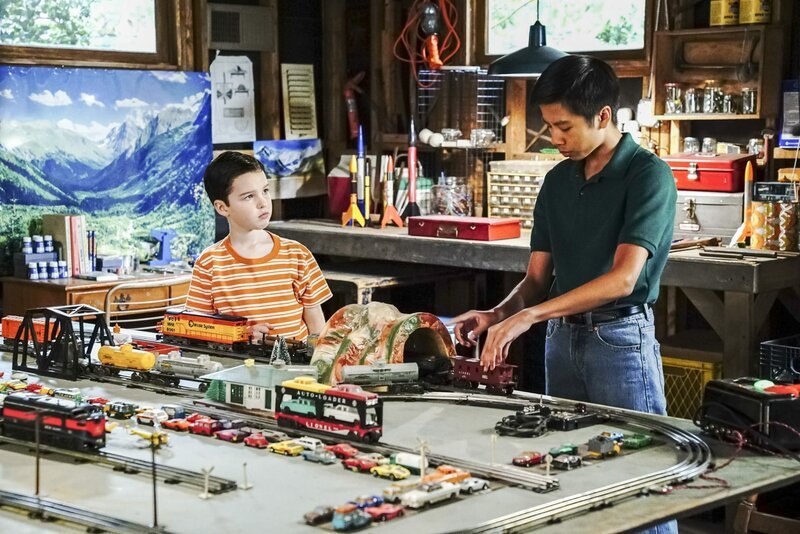 Young Sheldon S01E10: Dallas, grüne Bohnen und eine Adlerfeder (An ...