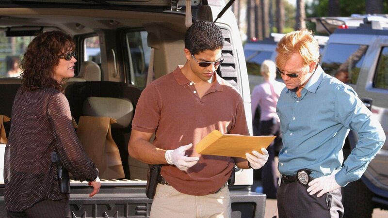 CSI: Miami S01E02: Eine explosive Mischung (Losing Face) – fernsehserien.de