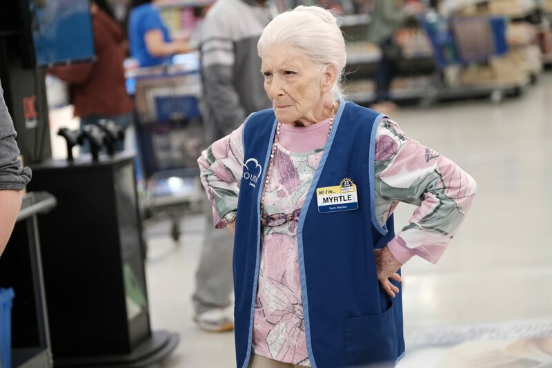 Superstore S03E17: Die Neue (District Manager) – fernsehserien.de