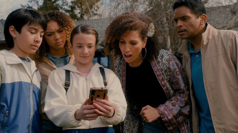 Overlord und die Underwoods S01E01: Ein Alien kommt selten allein ...