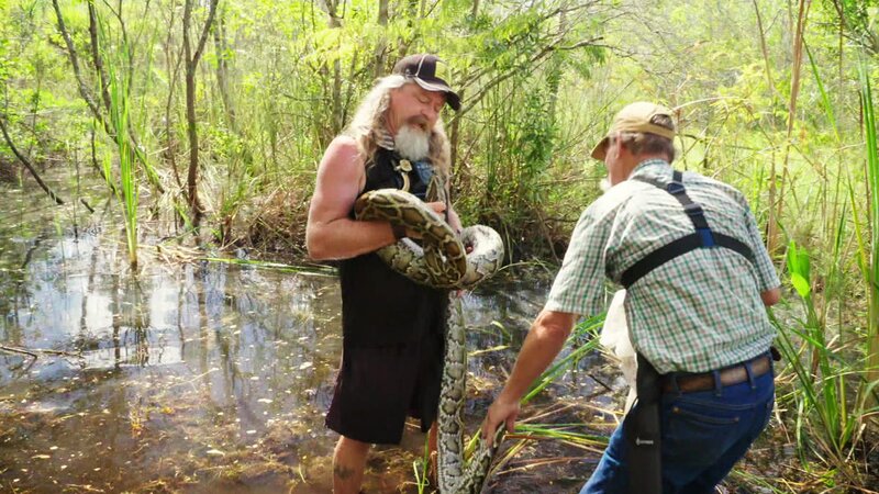 Die Pythonjäger – Einsatz in den Everglades S01E10: Auf unbekanntem ...