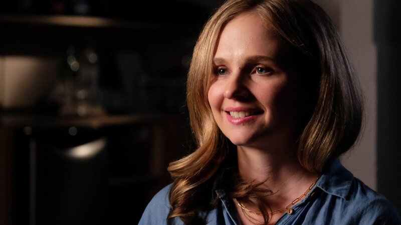 Strange Evidence S05E09: Alien in Paradise (Alien In Paradise ...