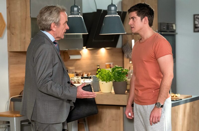 In aller Freundschaft – Die jungen Ärzte S08E08: Anziehungskraft ...