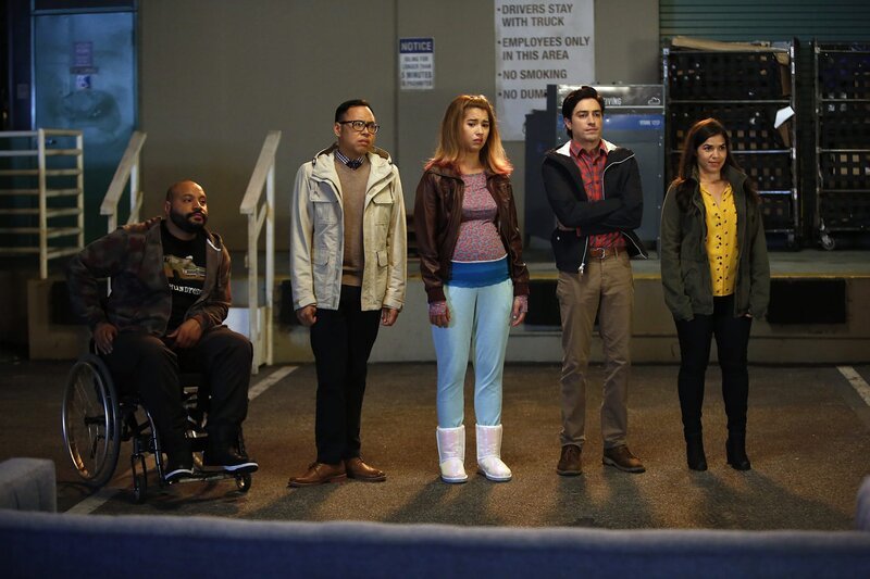 Superstore S01E05: Emma (Shoplifter) – fernsehserien.de