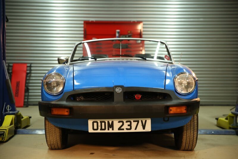 Goblin Works Garage – Das Tuner-Trio S01E02: MGB Speedster (Mgb ...