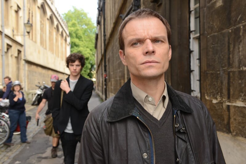 Lewis – Der Oxford Krimi S08E05: Jenseits von Gut und Böse (1) (Beyond ...