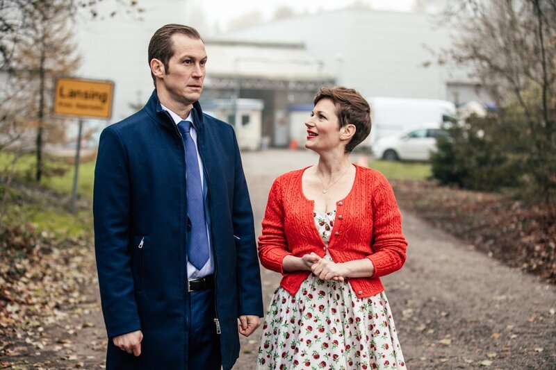 Akte Lansing S01E01: Denk oiwei dro, wos kimmt davo – fernsehserien.de