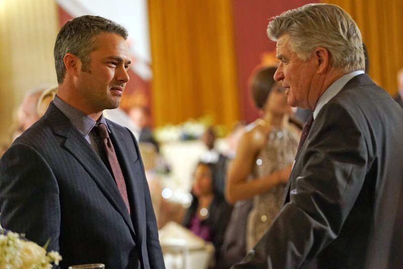 Chicago Fire S04E07: Zuspitzung (Sharp Elbows) – fernsehserien.de