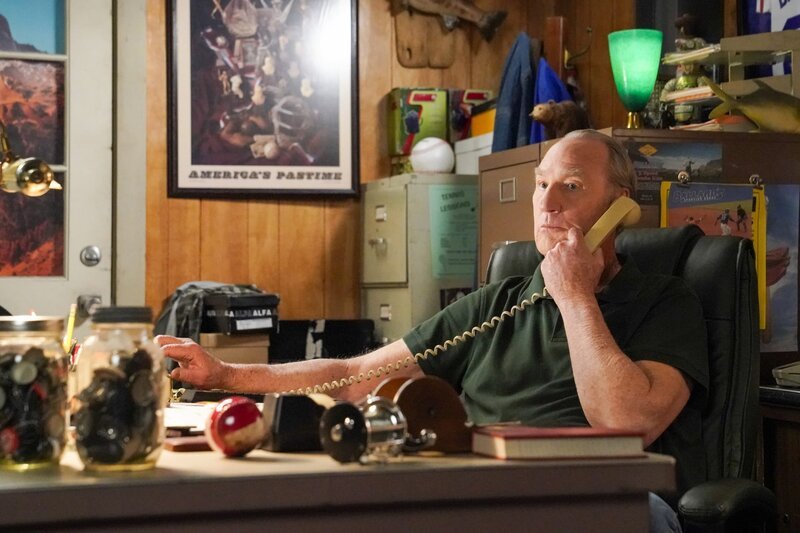 Young Sheldon S05E19: Ein treuer Baptist und ein sexy Ehemann (A God ...
