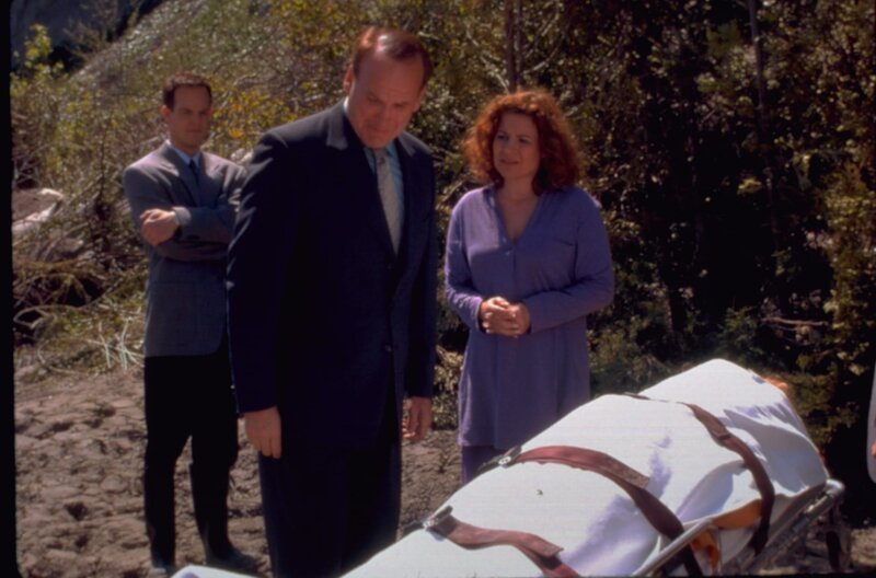 Monk S02E10: Mr. Monk und der Zeitungsjunge (Mr. Monk And The Paperboy ...