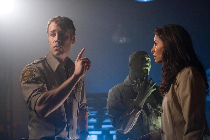 EUReKA – Die geheime Stadt S04E07: Hausbau mit Hindernissen (Stoned ...