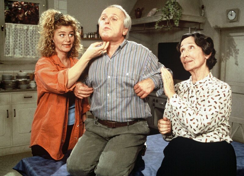 Fast ’ne Familie 52: Hypnotisieren leicht gemacht – fernsehserien.de