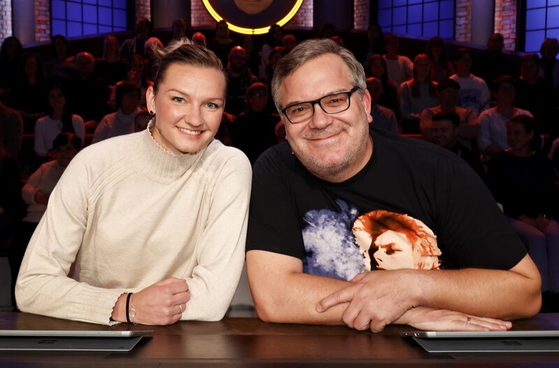 Wer weiß denn sowas? 963: Alexandra Popp & Lena Oberdorf – fernsehserien.de Wer weiß denn sowas? 963: Alexandra Popp & Lena Oberdorf – fernsehserien.de
