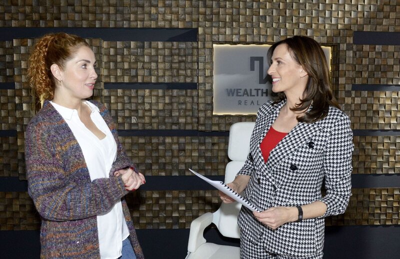 Gute Zeiten, schlechte Zeiten (GZSZ) 7704: Laura bemüht sich, um an ...