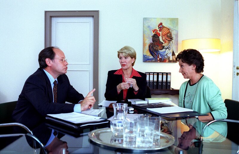 Julia – eine ungewöhnliche Frau S05E04: Schweres Erbe – fernsehserien.de