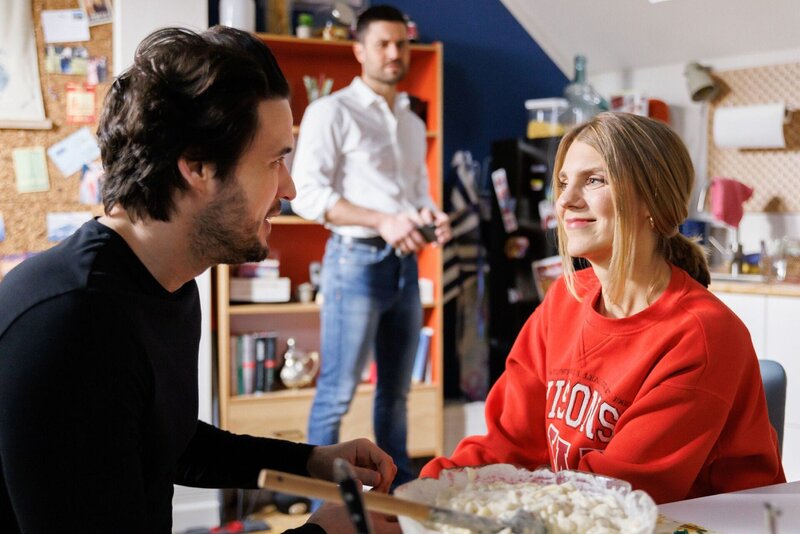 Unter uns (UU) 7095: Vivien und David haben vor, André zu überführen – fernsehserien.de