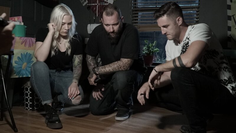 Ghost Loop S01E01: Das Spukhaus in Florida (Cradle To The Grave ...