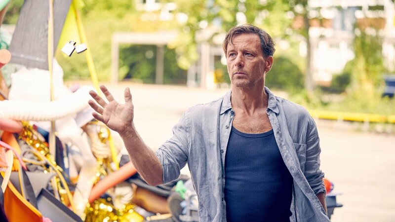 Der Lehrer S08E02: … so’ne kleine Vollmerette! – fernsehserien.de