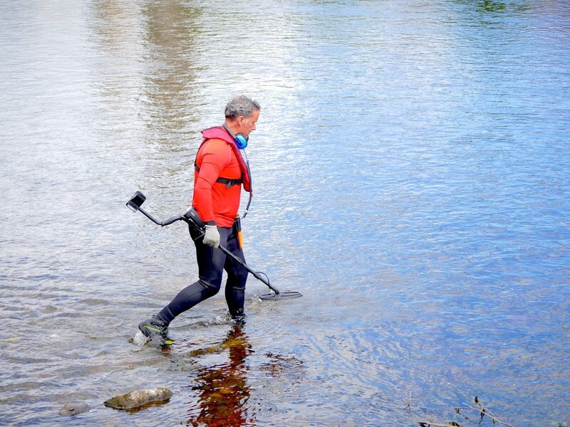 River Hunters – Die Unterwasserjäger S03E01: In den Gewässern der ...