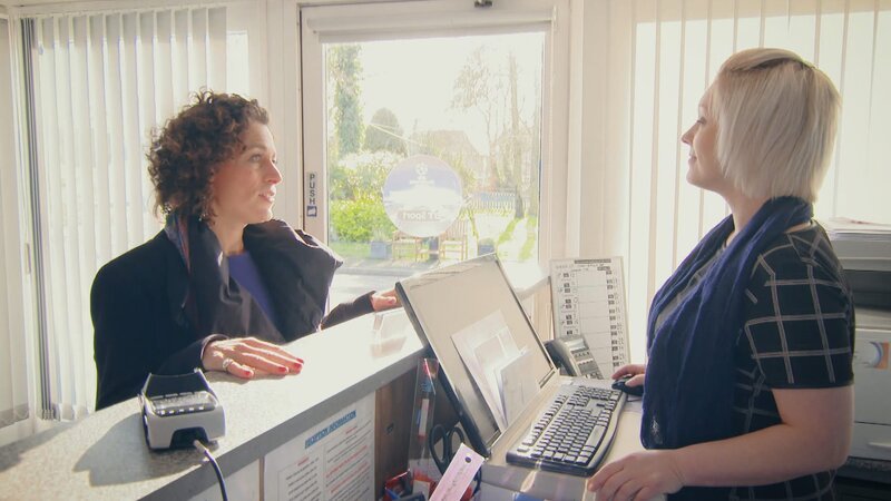 Hotel Inspector S12E01: Totale Überwachung (The Blue Inn, Redditch ...