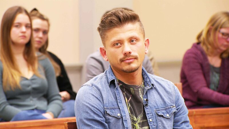 Barbara Salesch – Das Strafgericht 136: Brandanschlag auf gutmütige ...