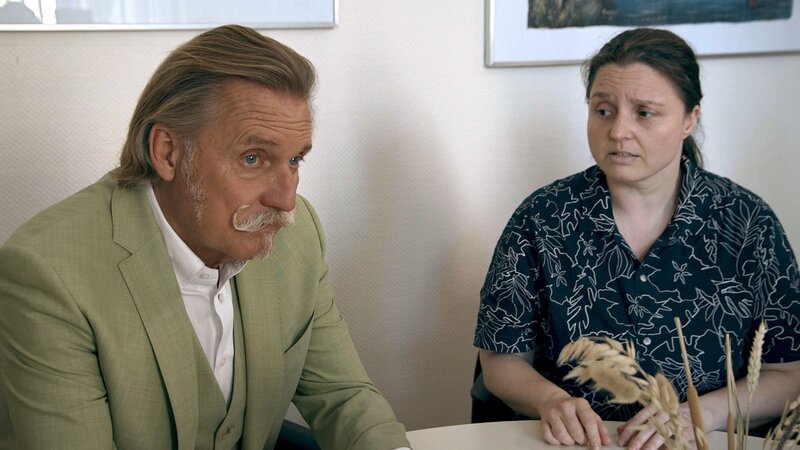 Lenßen übernimmt S03E94: Verbotene Liebe – fernsehserien.de